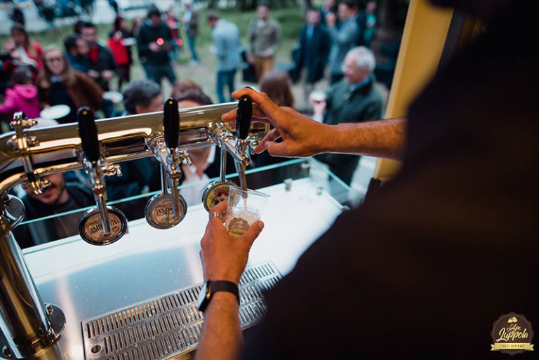 Piaggio Ape Beer – Mobile Beer Truck with Tap System for Events