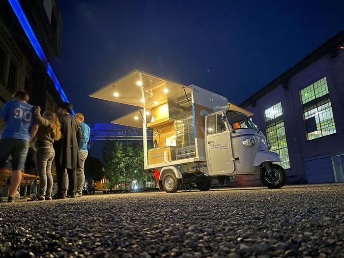 Traveling Brewery on Van, Truck and Trailer. Draft beer is for the streets!